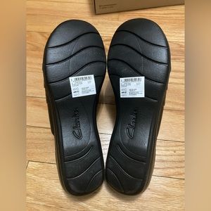 Clarks | Shoes | Clarks Black Leather Leisa Dana Clogs Size 6w 6 Wide ...